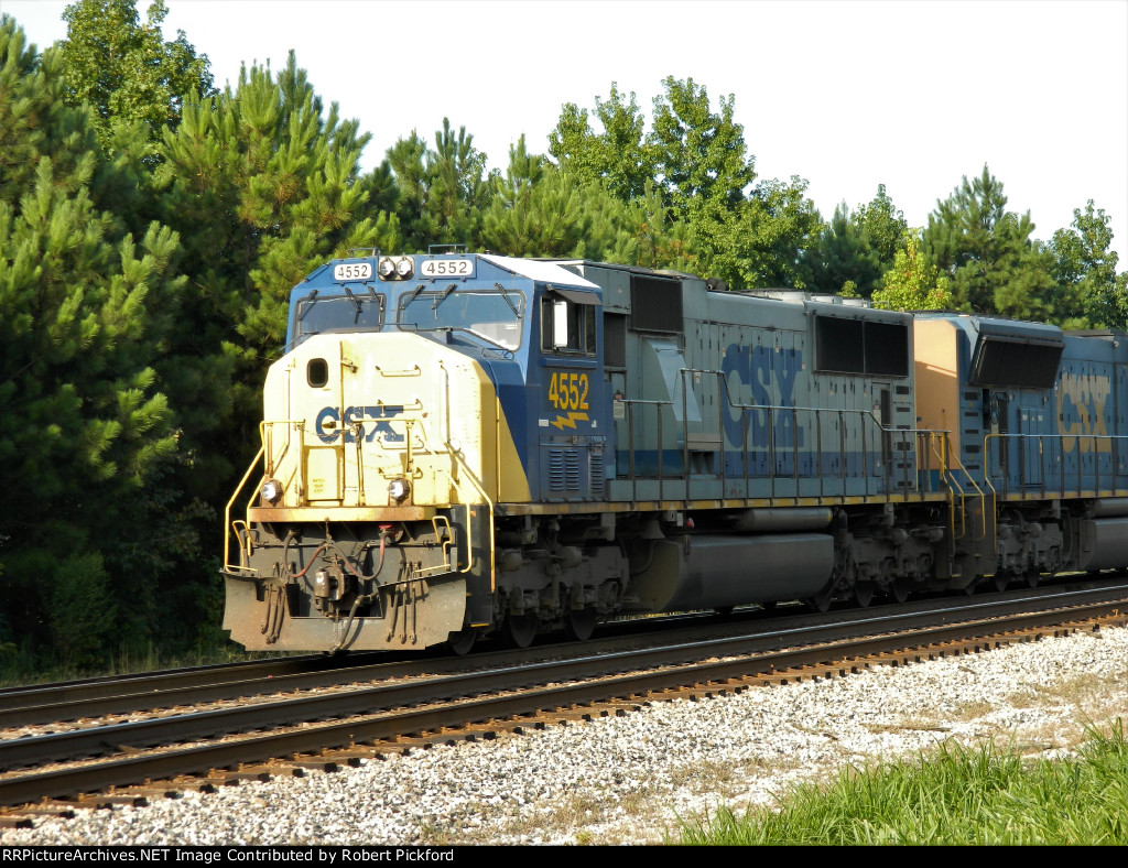 CSX 4552 (SD70MAC)